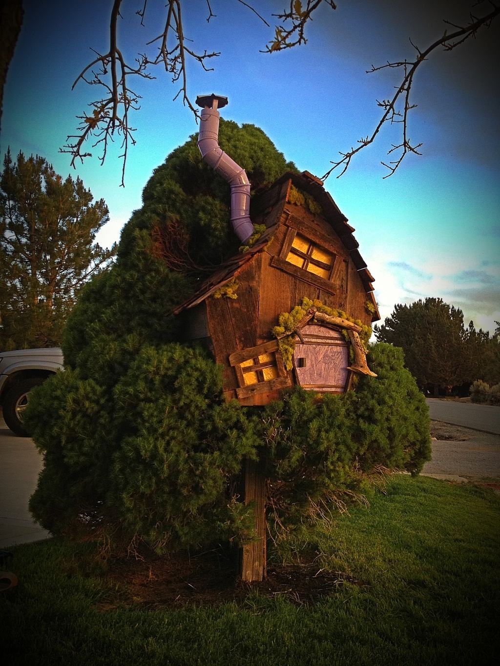 Meet The Artist C.J. & Lorrie Sanders Garden Gnome Homes - Mountain ...